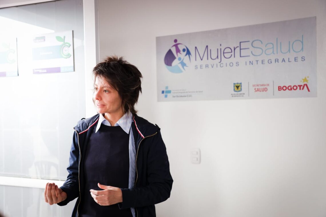 Mónica Silva conoce Sistema Distrital de Cuidado en Bogotá